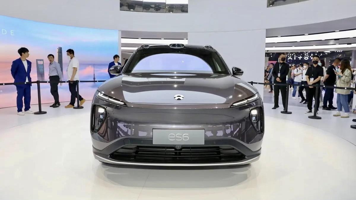 尺寸变大，智能化增配，全新蔚来ES6能否绊倒理想L7？ - 知乎