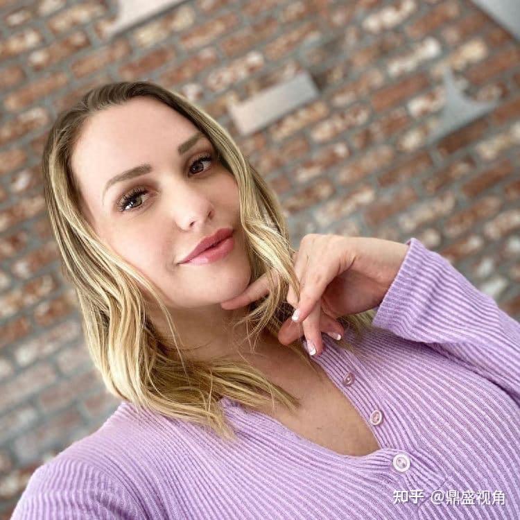 米娅·马尔科娃 (Mia Malkova)表演学士学位加持下的业界女富豪 - 知乎
