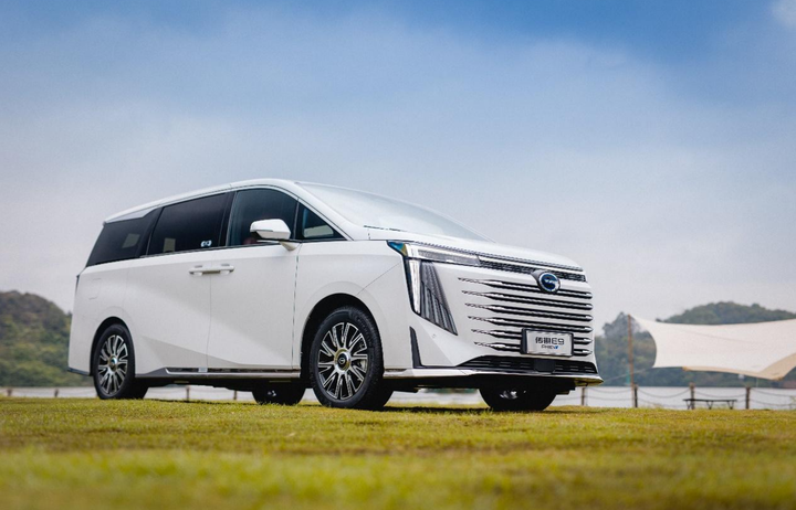 传祺E9官图发布，宗师外观配2.0T插混，对手瞄准腾势D9？ - 知乎