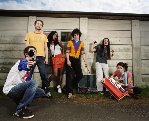 The Go! Team——Huddle Formation - 知乎