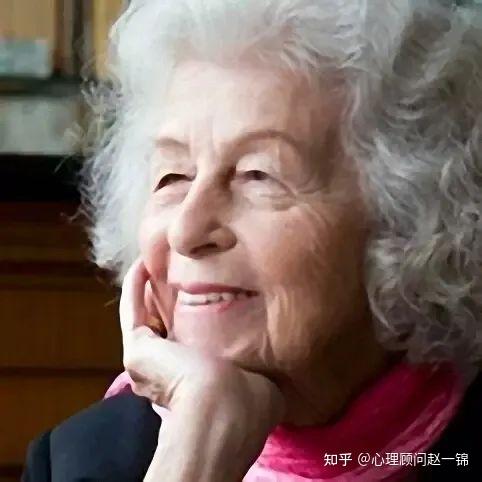 玛莉亚·葛茉莉：每个人都有机会做回真正的自己 - 知乎