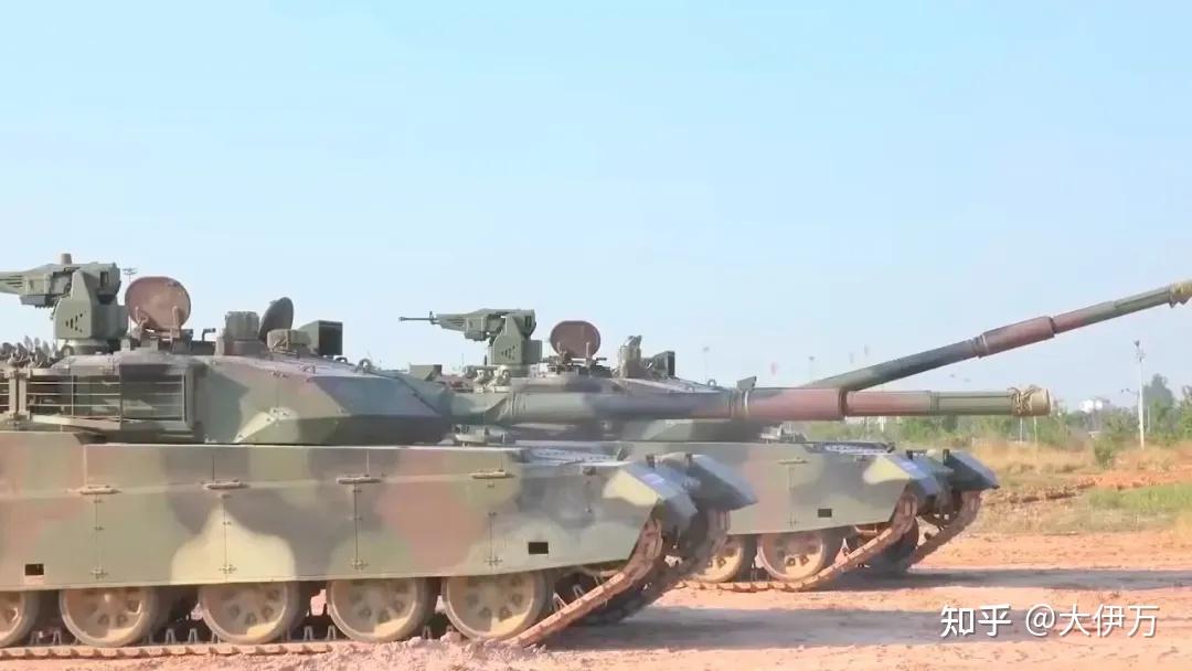 攻占75平方公里土地！泰国陆军倾巢而出：T-84M和VT-4坦克，谁表现更出色？ - 知乎