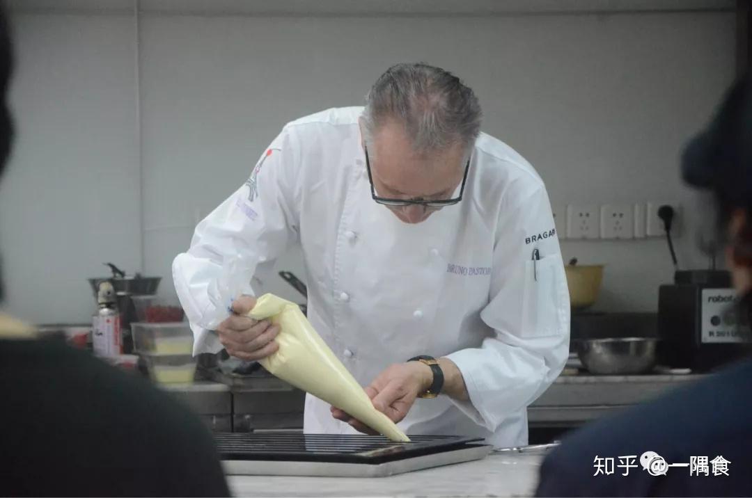 择一事，爱一生。法国MOF大师Bruno pastorelli的大师分享课（附配方） 原创： - 知乎