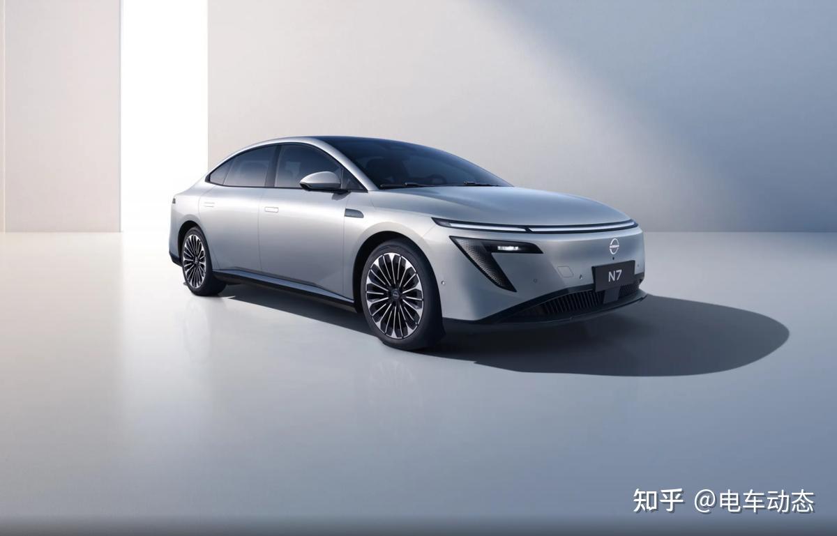 顶配才11.98万！零跑 B01携650Km续航，硬刚小鹏 MONA M03、日产 N7 - 知乎