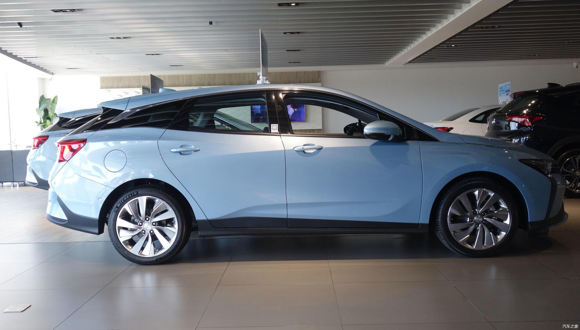 高颜值的蓝朋友 别克插电式混动微蓝6和纯电SUV微蓝7同步到店 - 知乎