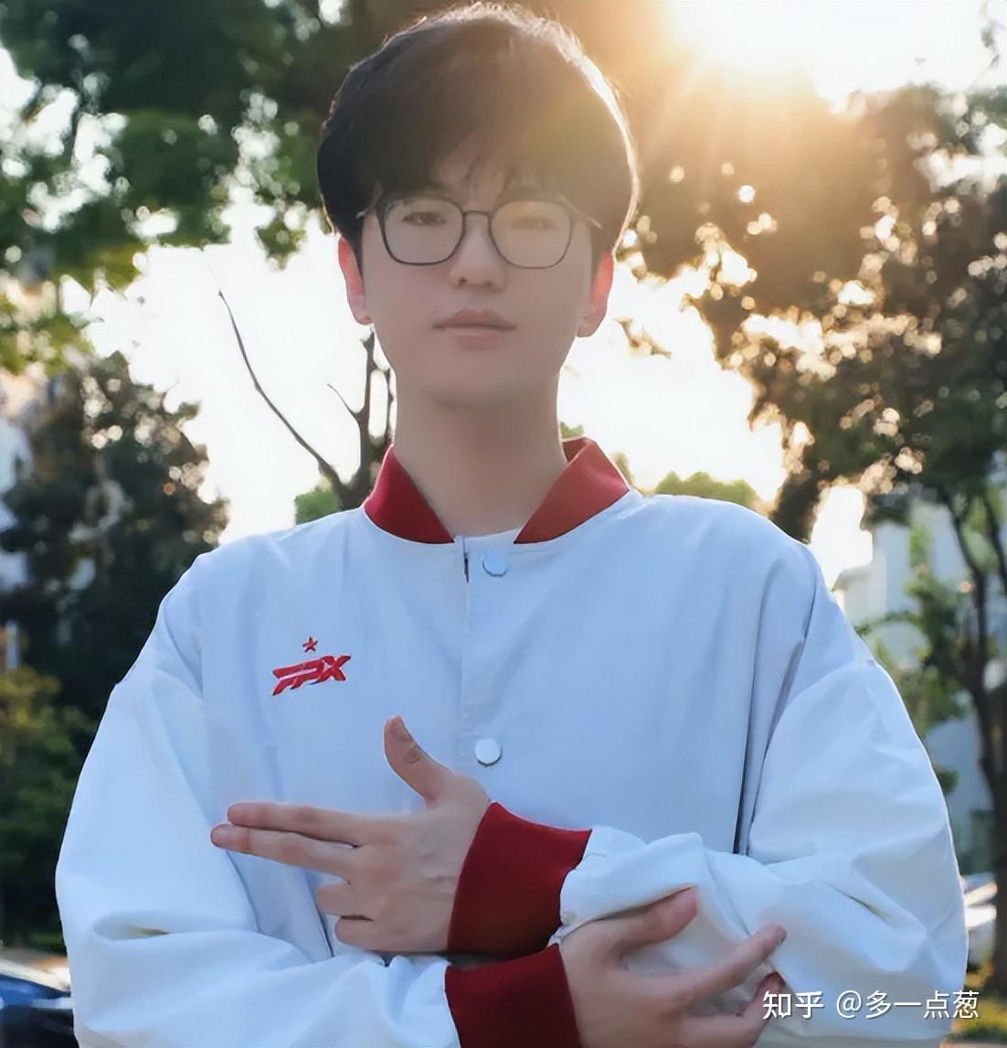 Jiejie已经离开FPX！知情人透露：Jiejie当初只和FPX签了一个月 - 知乎