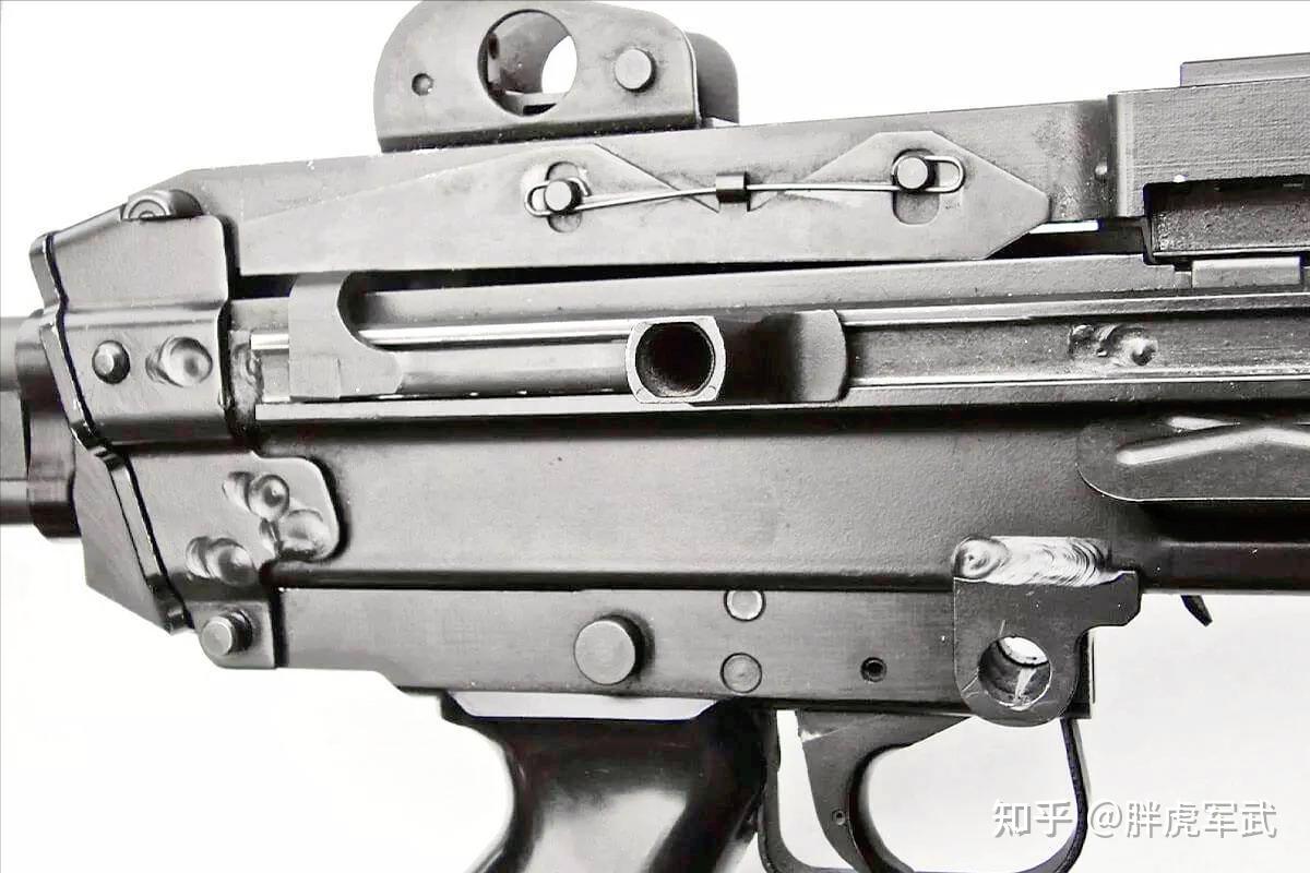 75 国青睐的 M249 SAW 射速每分钟 200 发 究竟有何魅力？ - 知乎