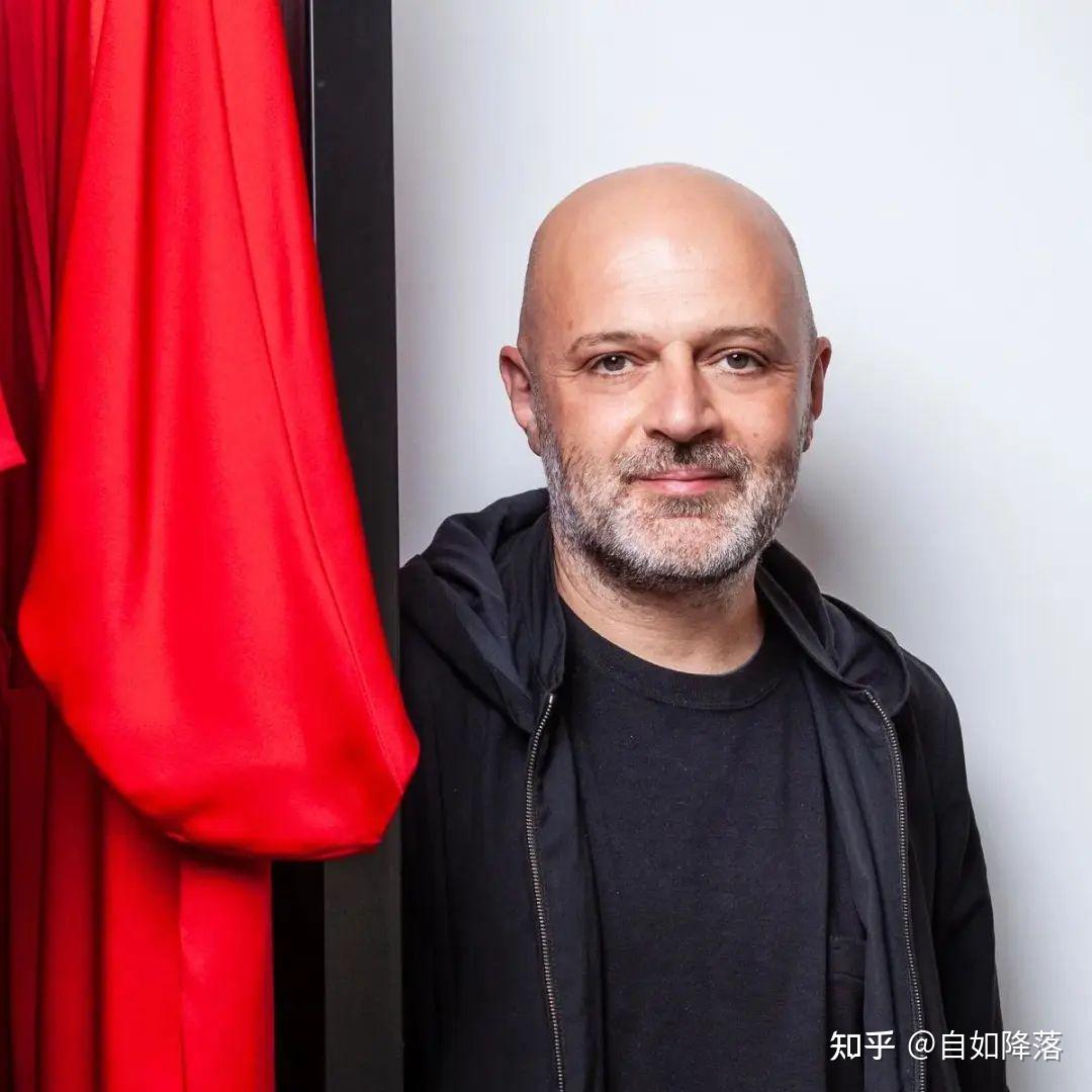 Hussein Chalayan | 20年前的未来服装 - 知乎