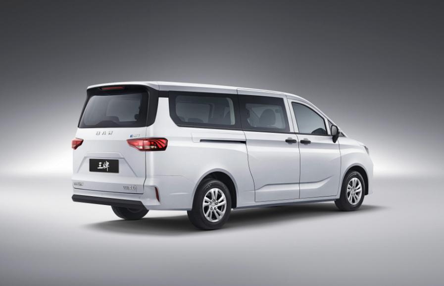 十万元买中大型MPV？北汽王牌M7对标风行菱智PLUS - 知乎