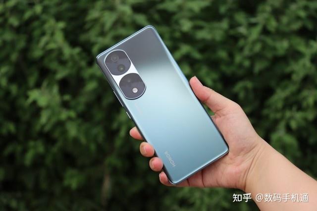 荣耀magic4pro和荣耀70pro选哪个？