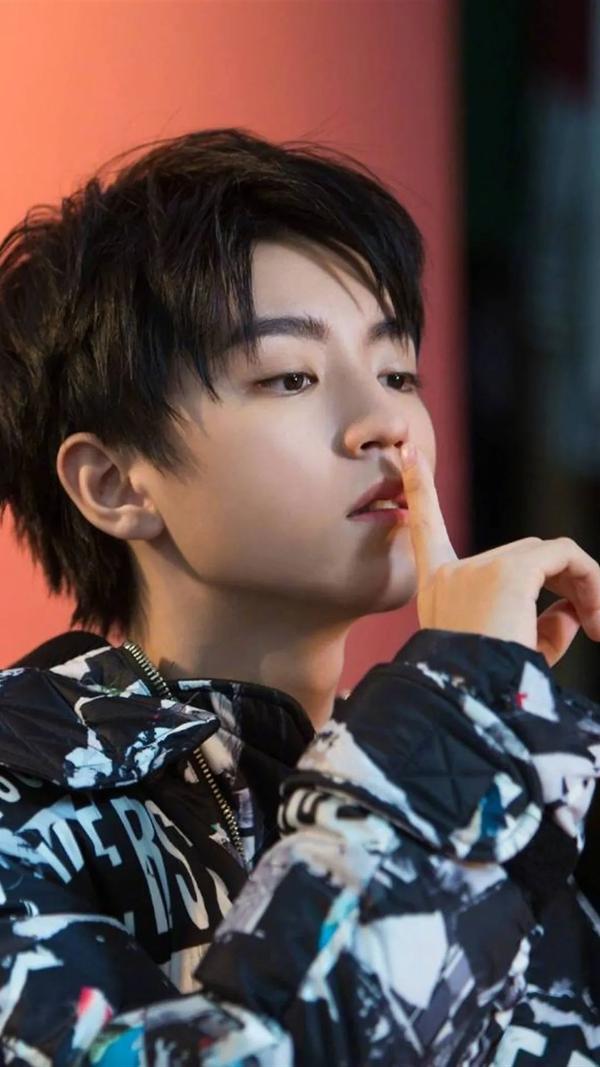 王俊凯高清无水印壁纸1000+分享~ - 知乎