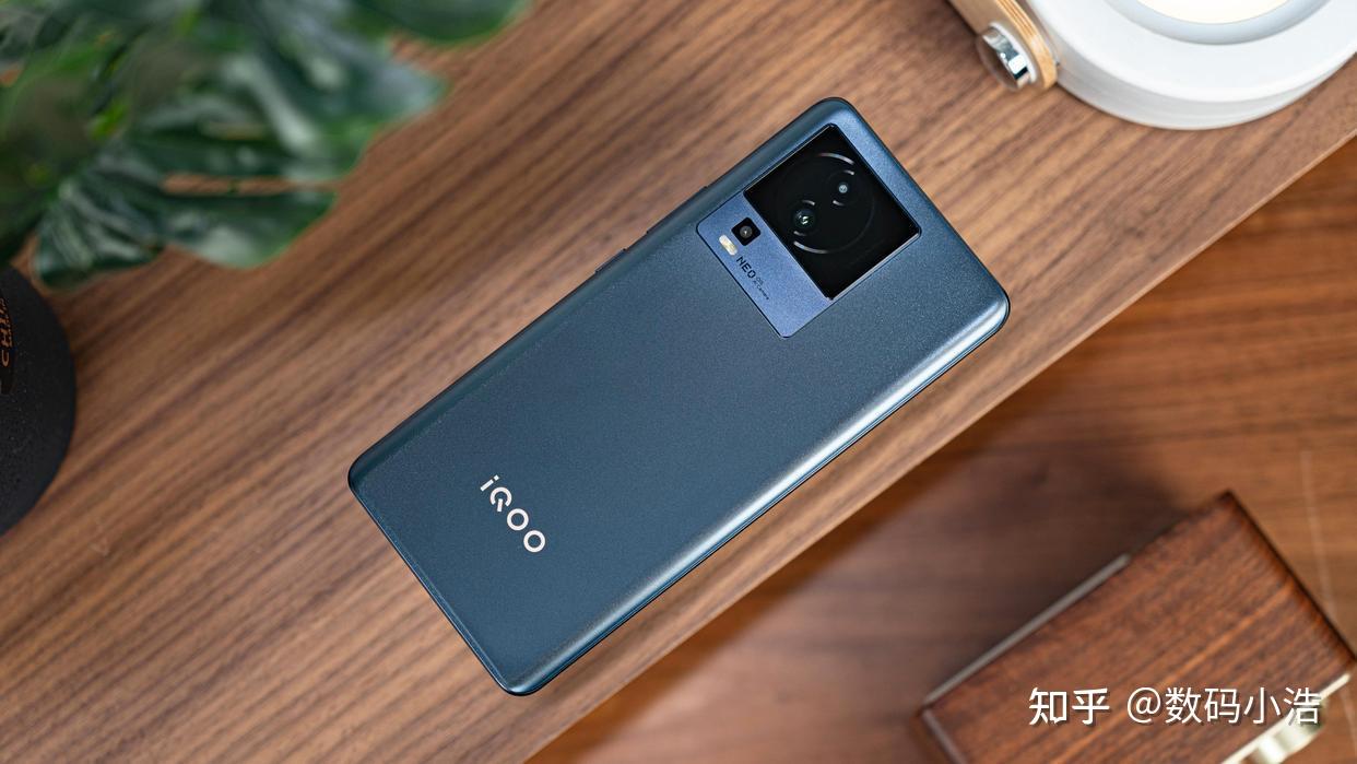 中端天花板！一加Ace2V到底有多强？和IQOONeo7SE综合对比下 - 知乎