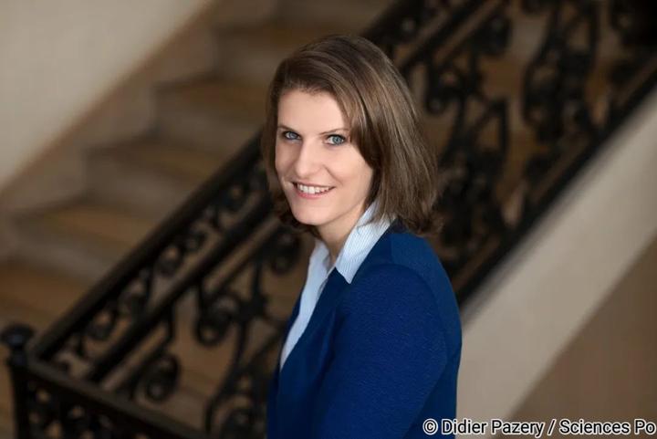 将艺术融入教育：对话巴政艺术与创作中心主任Delphine Grouès - 知乎