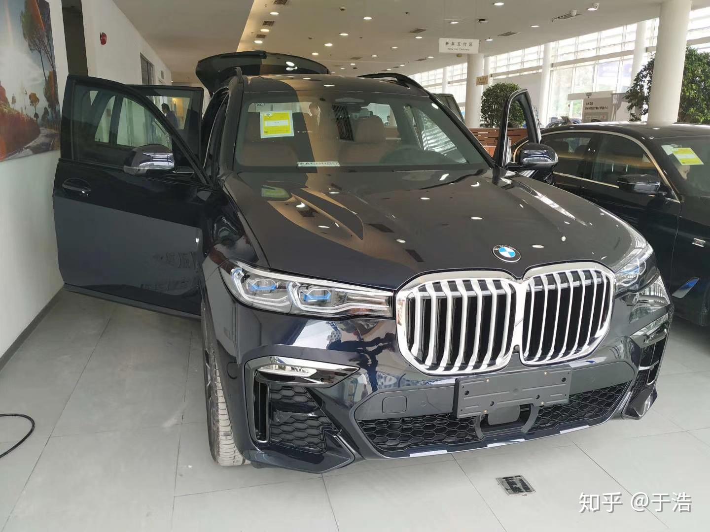 宝马X7值得买吗？仅仅是比X5大了一圈吧？ - 知乎