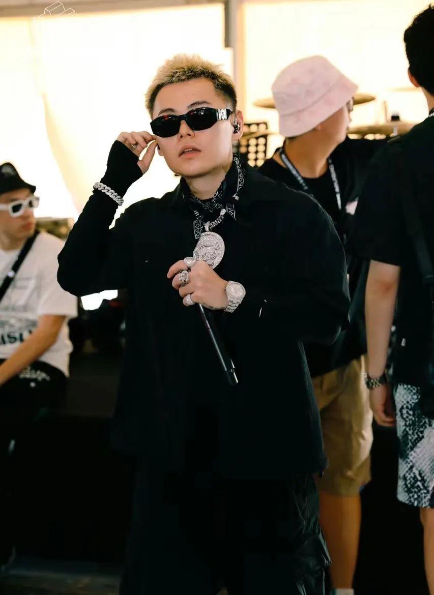 令KnowKnow拿捏好感密码，让谢帝正面硬刚新说唱，有多少rapper最终成功减肥 - 知乎