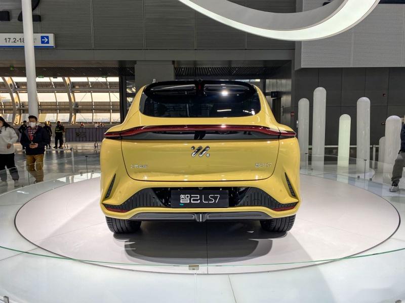 2022广州车展：智己LS7预售价35-50万 - 知乎