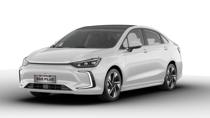 配置玩加减法，北京EU5 PLUS能赢秦PLUS吗？ - 知乎