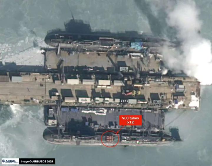 中国093B攻击型核潜艇：水下战略力量的跃升与全球博弈的转折点，24枚鹰击21反舰导弹，一波送走美军航母 - 知乎