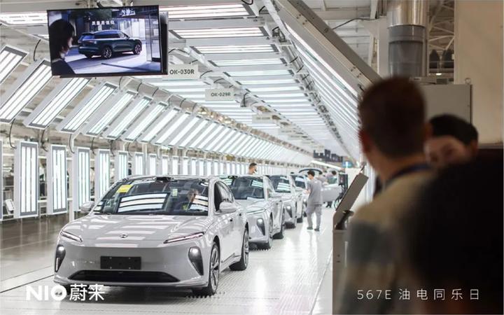 300名用户横评，蔚来ET7与56E打出行政级代际差 - 知乎