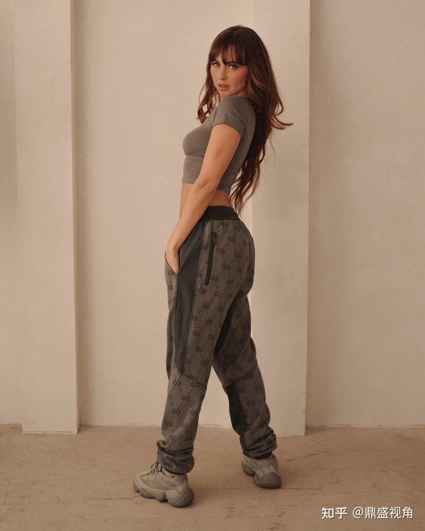 91年出生的莱利·里德 (Riley Reid)， 拥有6国血统的业界著名女演员 - 知乎