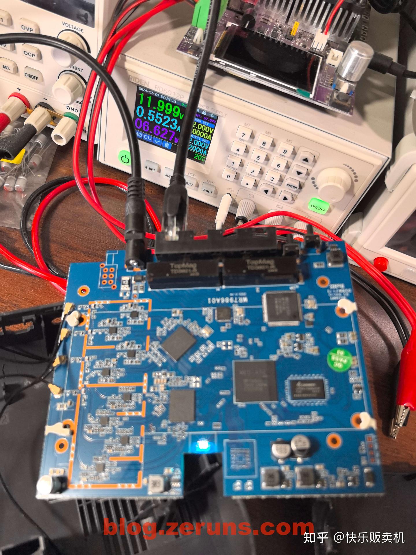 爱快 IK-Q6000 WiFi6无线路由器 简单开箱评测和拆解 - 知乎