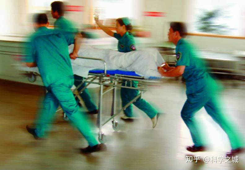 18天花掉113万，ICU到底是治病救人，还是“捞钱工具”？凭啥这么贵 - 知乎