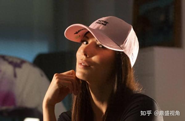 亚历克斯·托马斯(Alexa Tomas)，来自西班牙的性感女妖 - 知乎