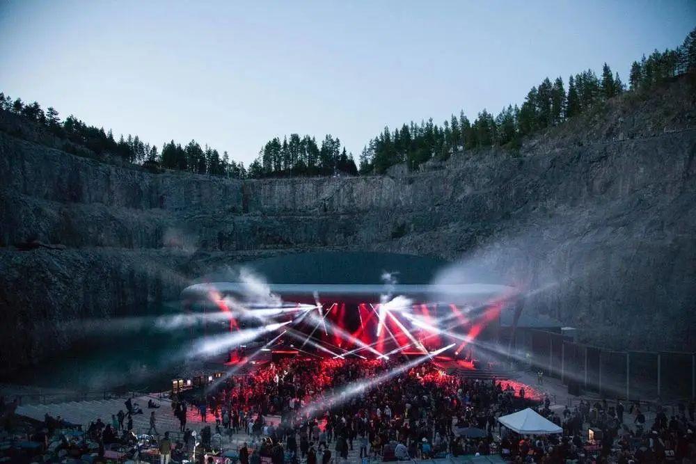 以湖山为景，九个自然剧场 - 知乎