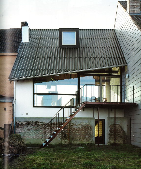 碎片案例 |改造：墙中房-Verbrande Brug·ADVVT - 知乎