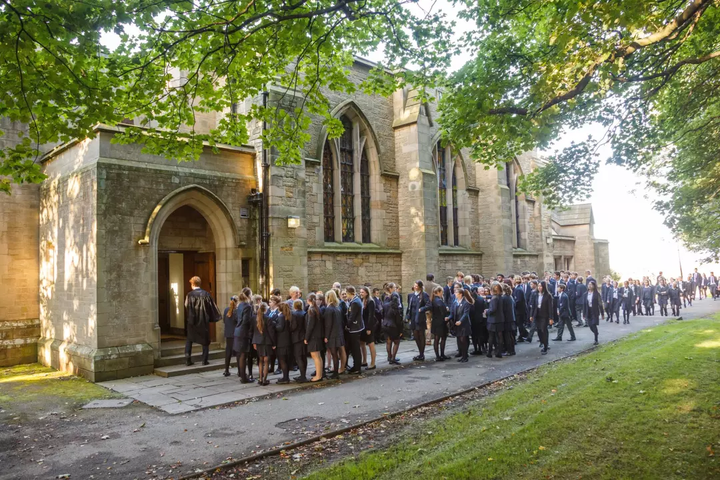 拥有逾 600 年历史的 英国中学Durham School - 知乎