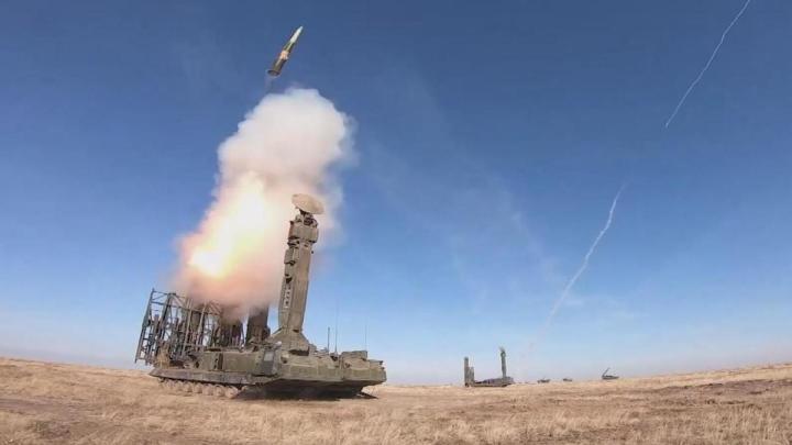 抢兄弟饭碗？俄军S-300V4在217公里外击落乌军战机，刷新世界纪录 - 知乎