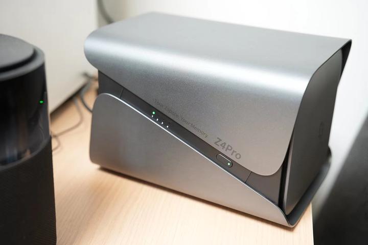 极空间Z4 Pro使用体验分享，到手即用的0门槛轻NAS推荐，分享一下NAS这款产品究竟给我带来了哪些便利？ - 知乎