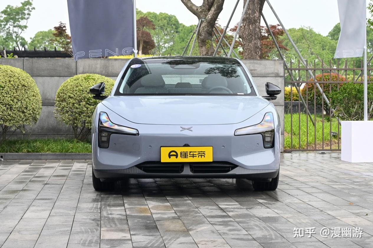 零跑 B01 定位紧凑型纯电动车，这款车型有哪些亮点和优势？ - 知乎