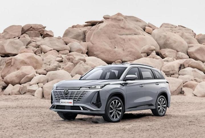 我可以买贵的，但不能买贵了！奔腾T90和长安CS75 PLUS怎么选？ - 知乎