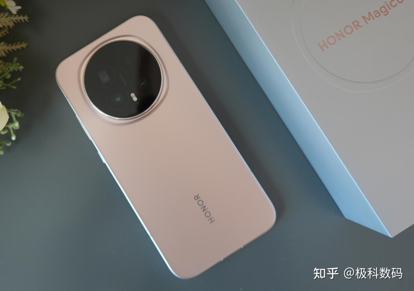 荣耀Magic8系列VS荣耀Magic7系列，新旧差距在哪里？性能、续航、影像全面对比 - 知乎