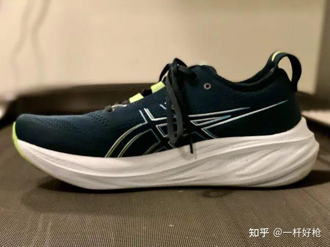 HOKA和Asics跑鞋对比，哪双跑鞋更适合你？ - 知乎