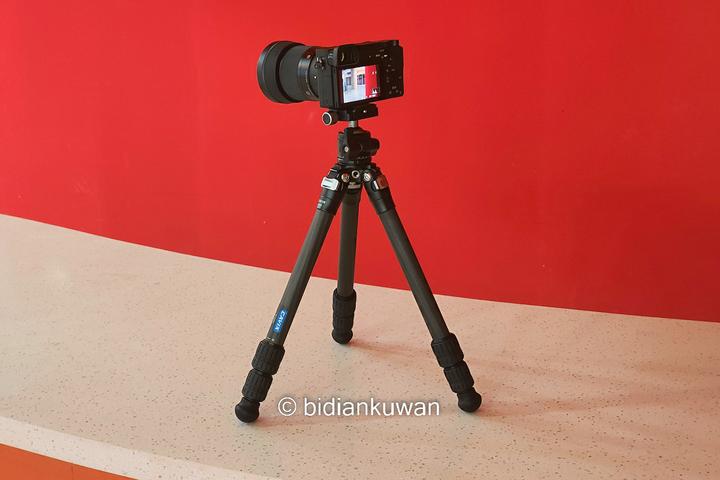 碳纤维无中轴，轻装爬楼：CAVIX凯唯斯W-223D1C便携三脚架 - 知乎