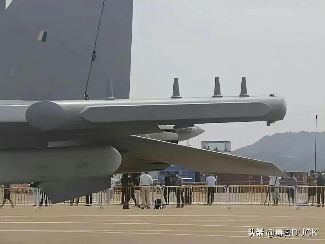 太平洋西岸最大的作战型电子战飞机——歼-16D - 知乎