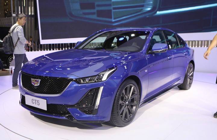 凯迪拉克CT5搭载2.0T排量，全系标配10AT自动挡，定位于B级车领域 - 知乎