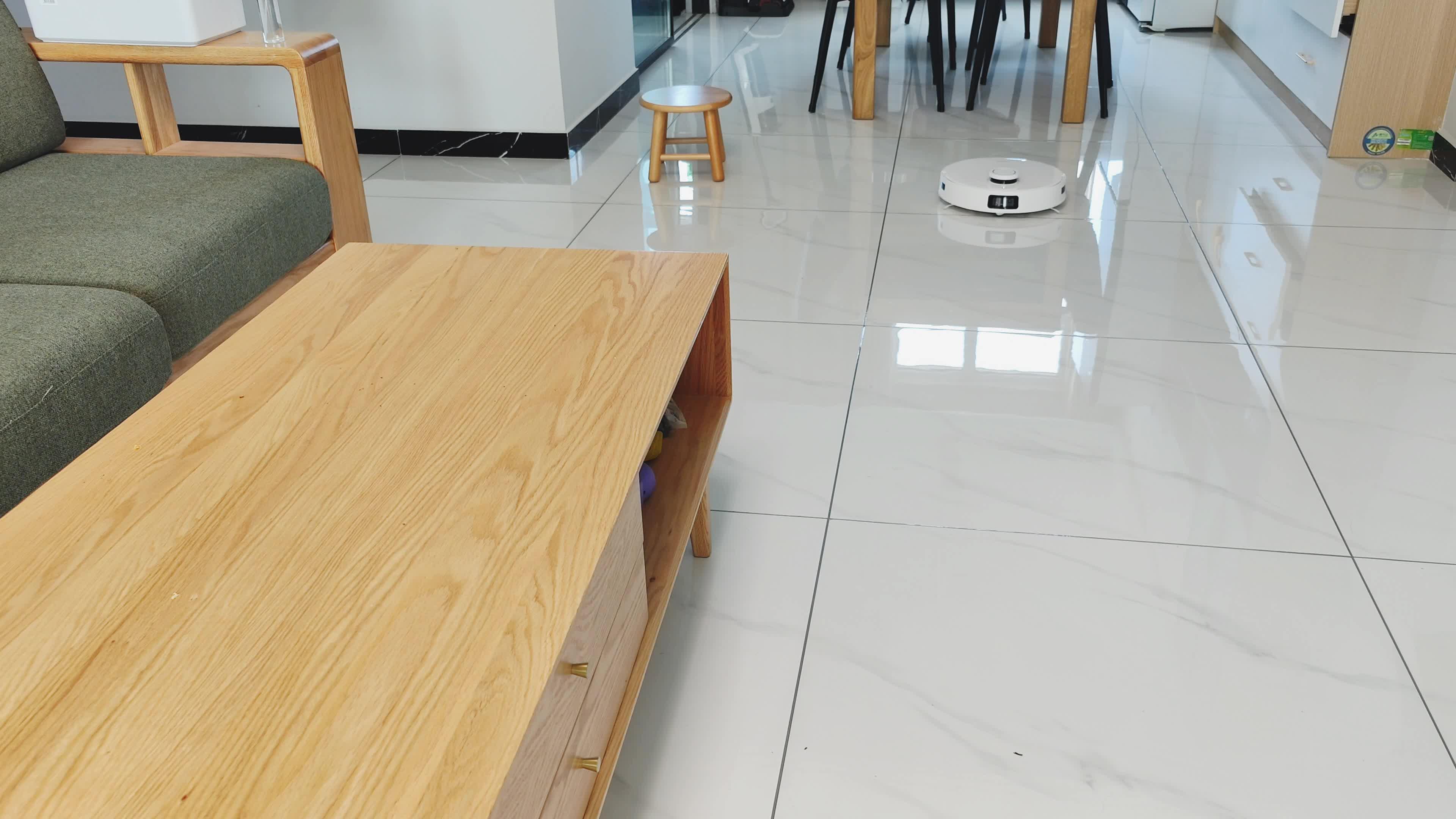 科沃斯T10 OMNI、追觅S10、云鲸J3横评|4000元价位哪款扫地机器人才是真智能？ - 知乎