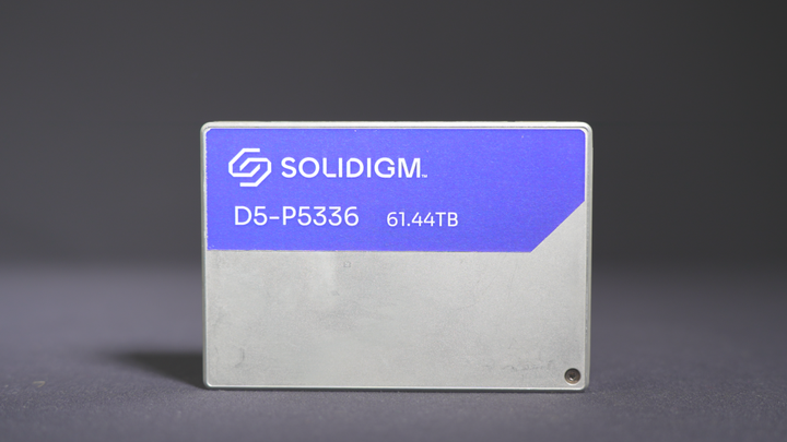 媒体观点 | 有没有见过60TB的SSD？哎，今天你就见到了！ - 知乎