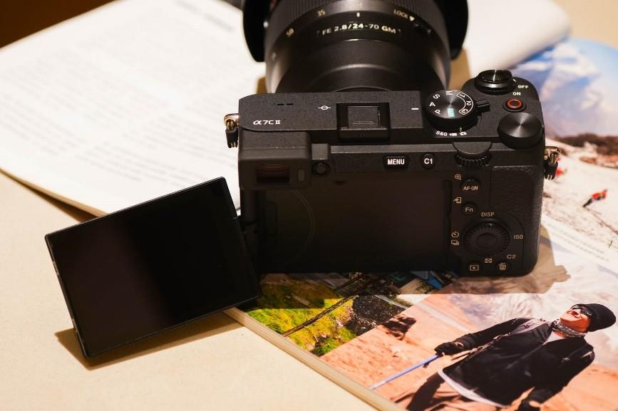 挑战沙漠拍摄！514克高颜值新机 Alpha 7C II评测 - 知乎