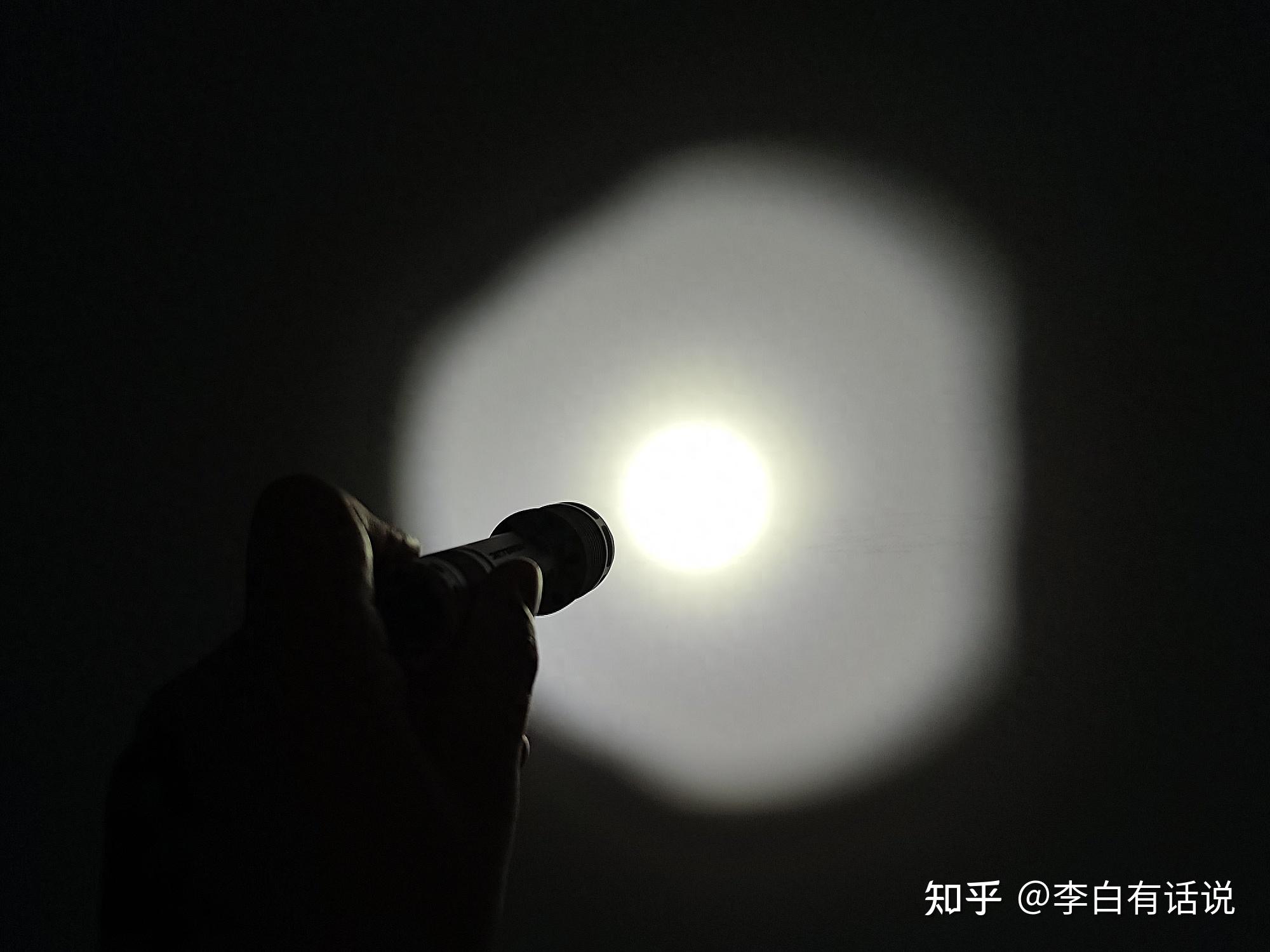 怎一个帅气了得！JETBEAM杰特明M37战术手电体验 - 知乎
