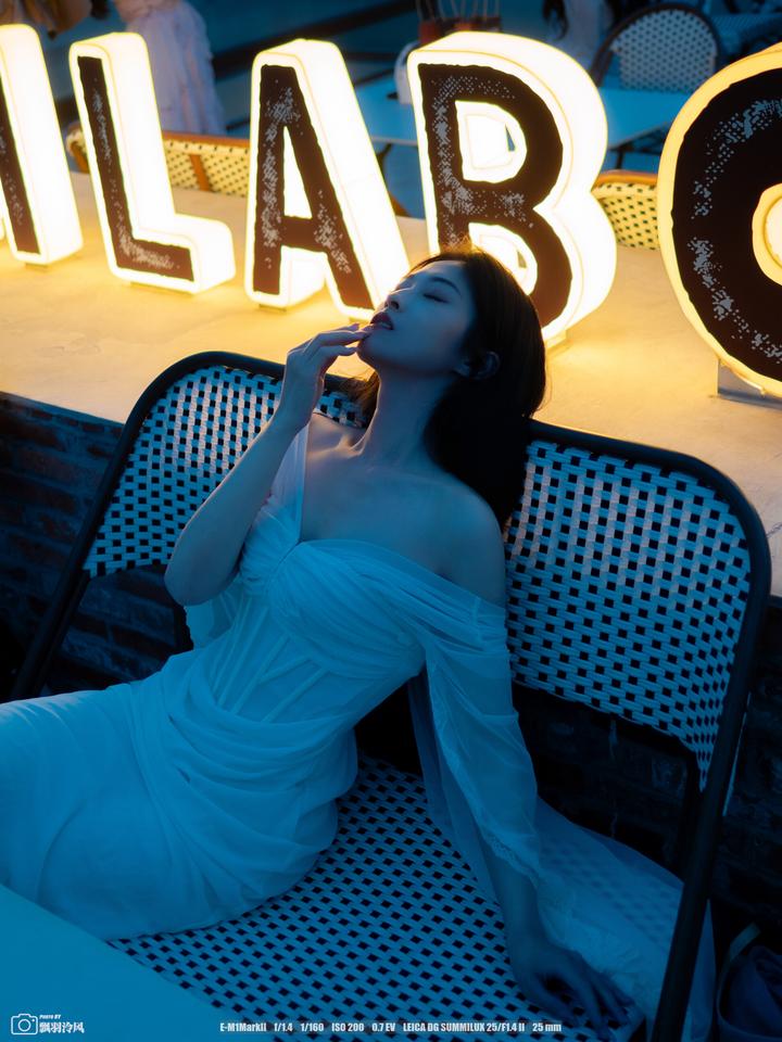 用M43拍了一组夜景人像 - 知乎