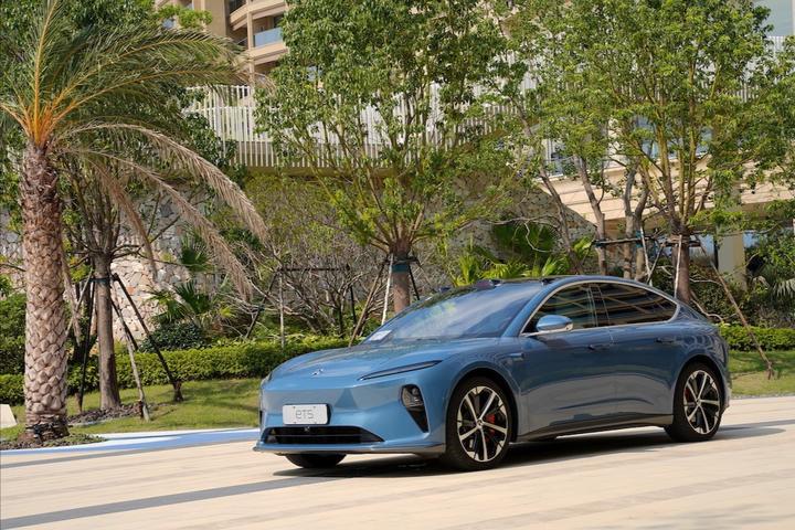 操控更高级，加速有惊喜！蔚来ET5= 3系+Model 3？ - 知乎