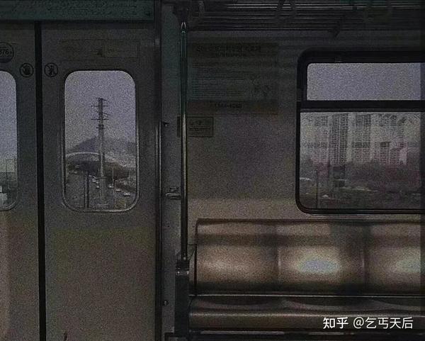 那些暗示自己不开心的文案 知乎