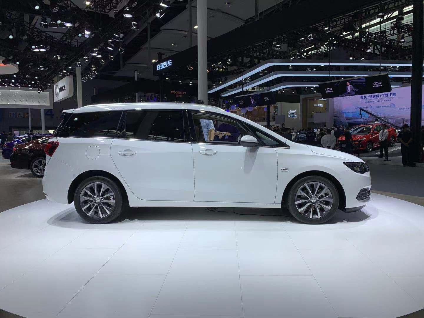 广州车展实拍新款别克GL6：标配大屏，搭载1.3T+48V轻混系统 - 知乎