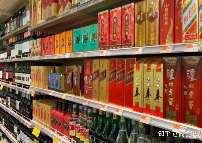 去老丈人家适合带些什么酒?酒友圈公认的9款好酒,有牌面还好喝