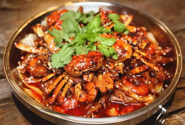 【高尚科普】“睡前吃宵夜”和“饿肚子睡觉”哪个危害更大? 知乎