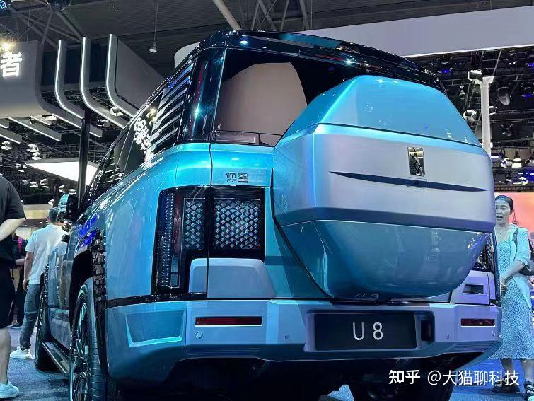成都车展仰望U8实拍，全方位展现硬实力，百万豪车何必还是BBA？ - 知乎